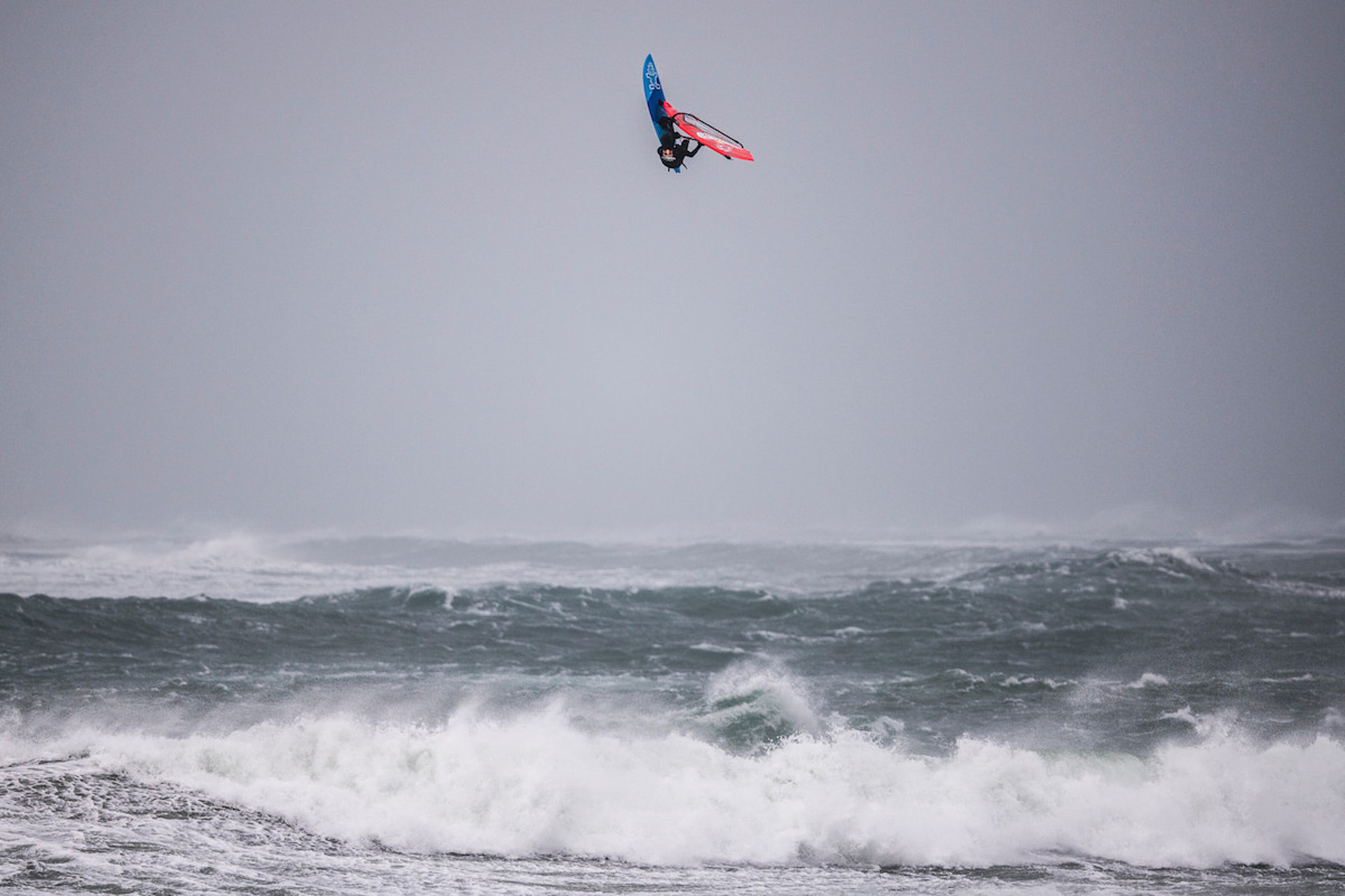 PWA WORLD WINDSURFING TOUR: Red Bull Storm Chase 2019